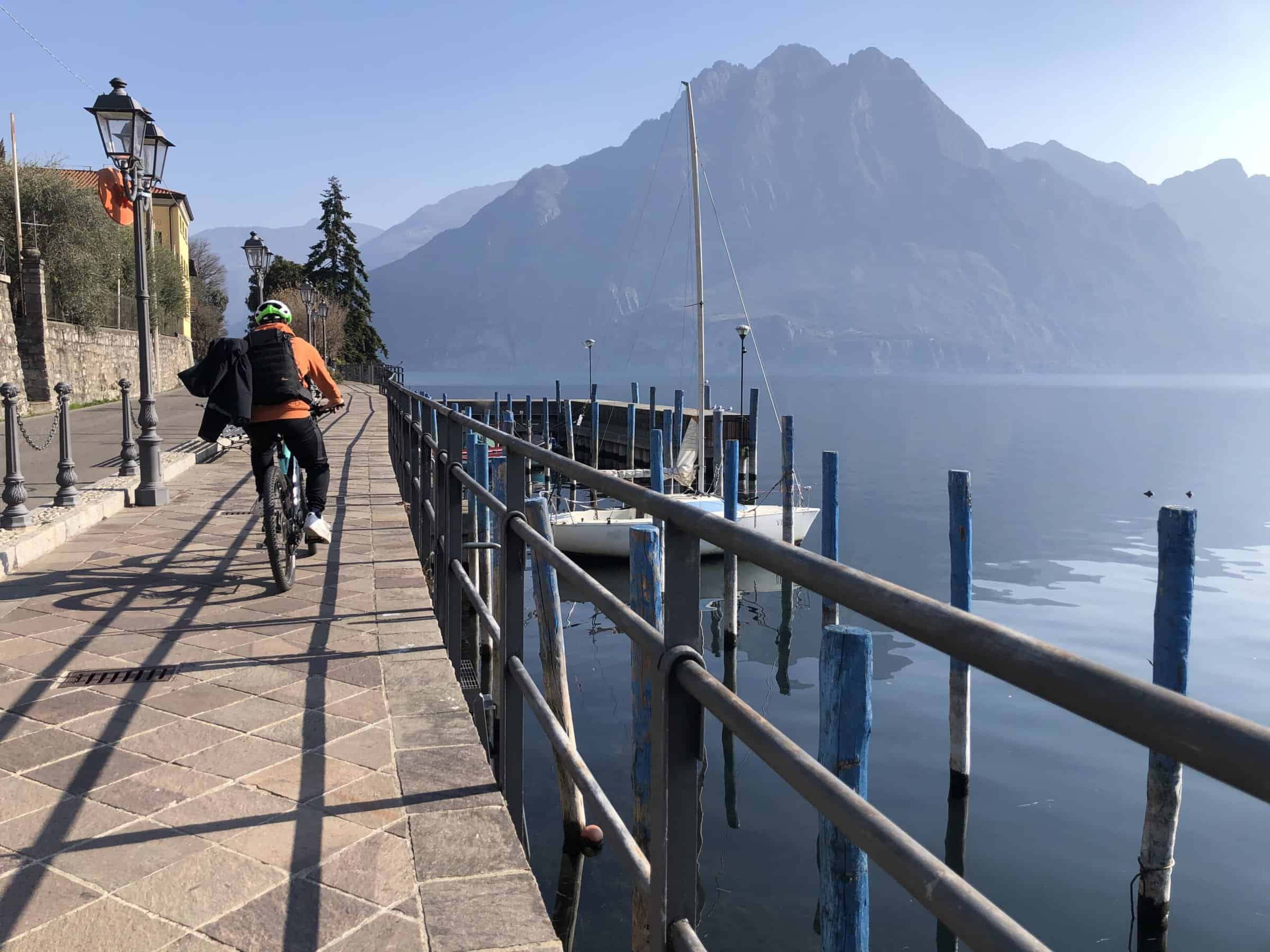 I quattro maggiori laghi lombardi in bicicletta